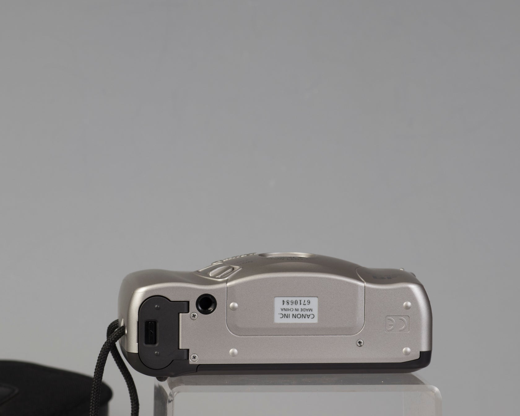 Canon Sure Shot BF w/case (serial 6710684) – New Wave Pool