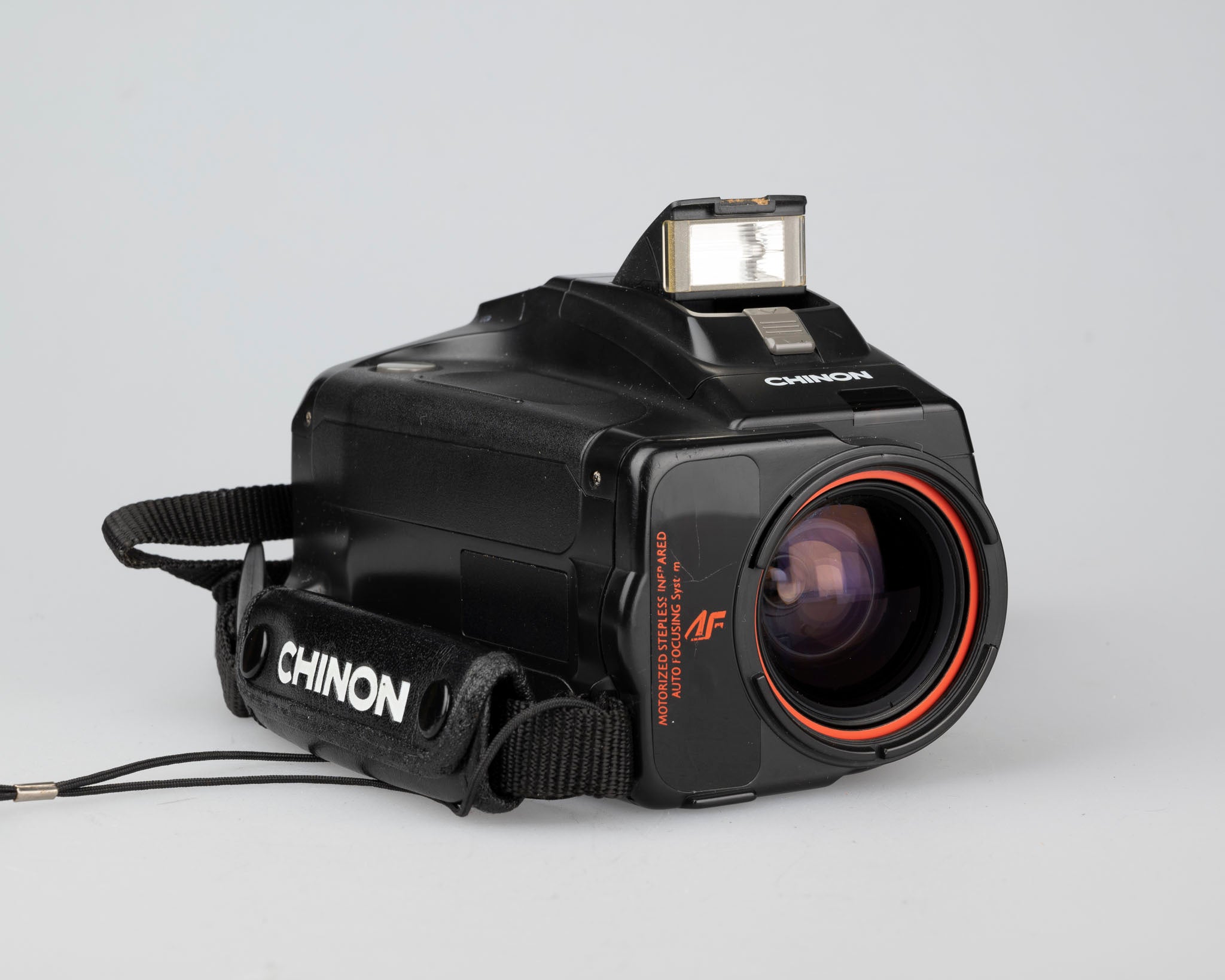 Chinon Genesis 'bridge' 35mm film SLR with 35-80mm lens (serial 108213 ...