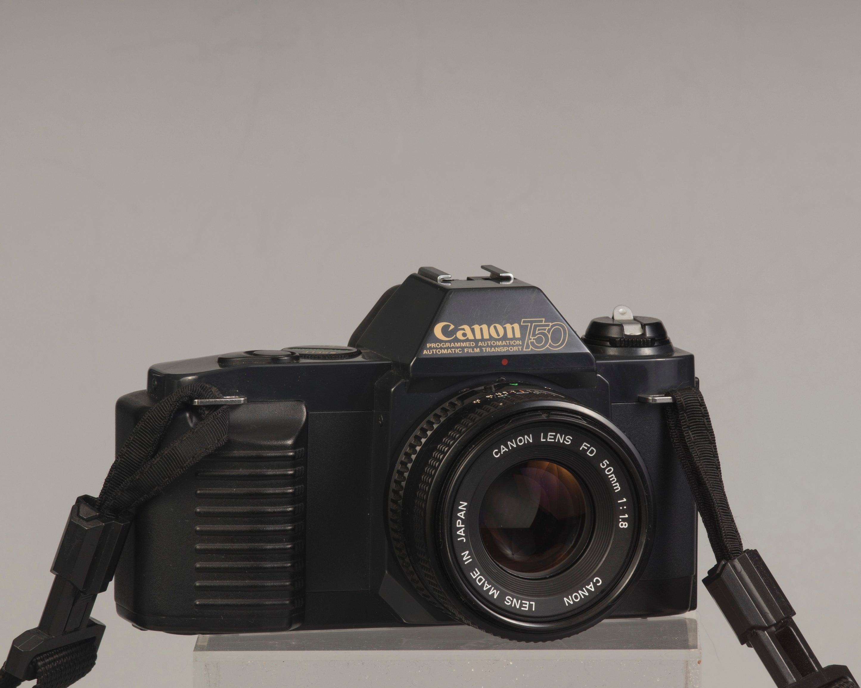 Canon T50 35mm film SLR camera w/50mm f1.8 lens + Speedlite flash (ser ...