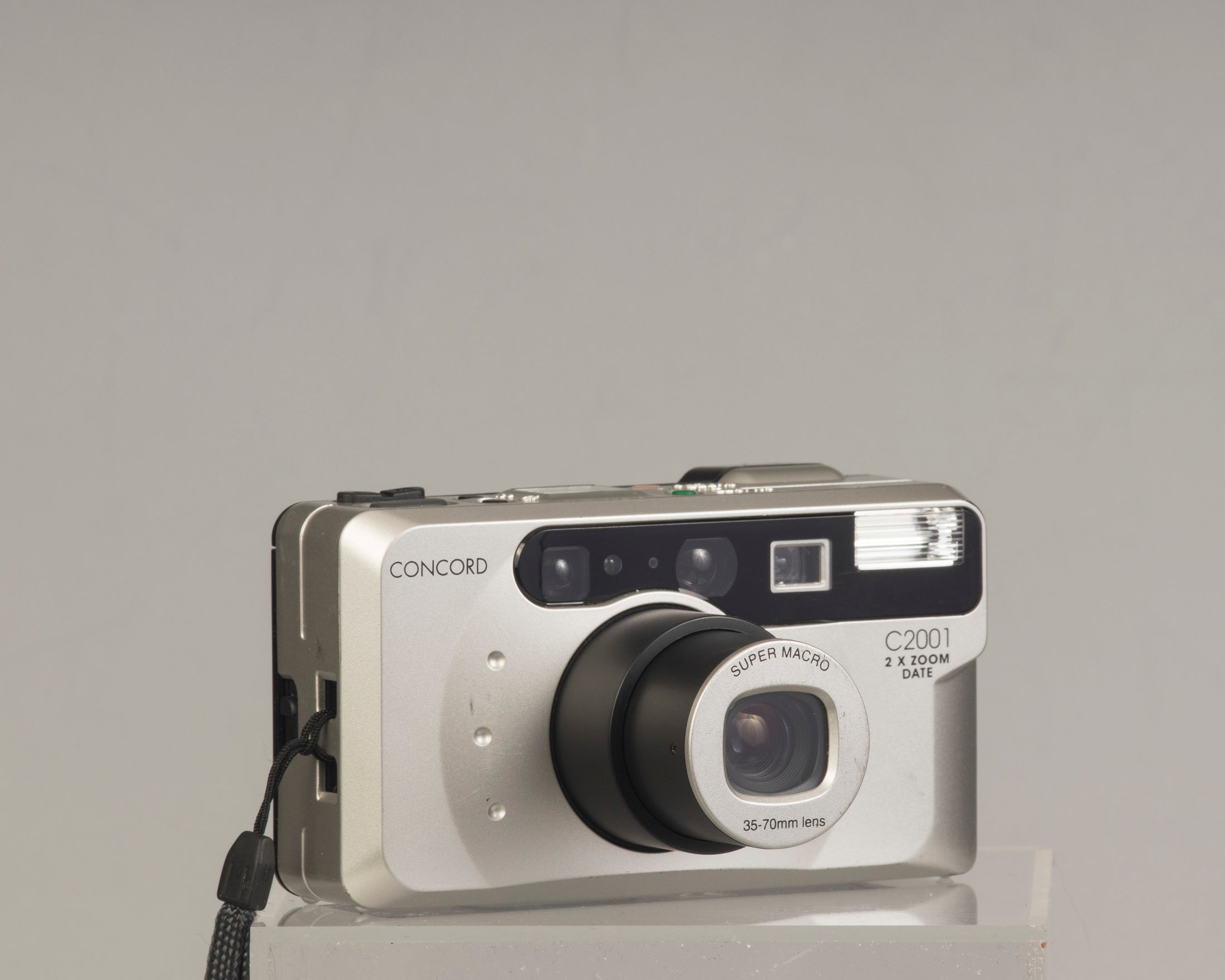 Concord C2001 compact auto-focus 35mm camera – New Wave Pool