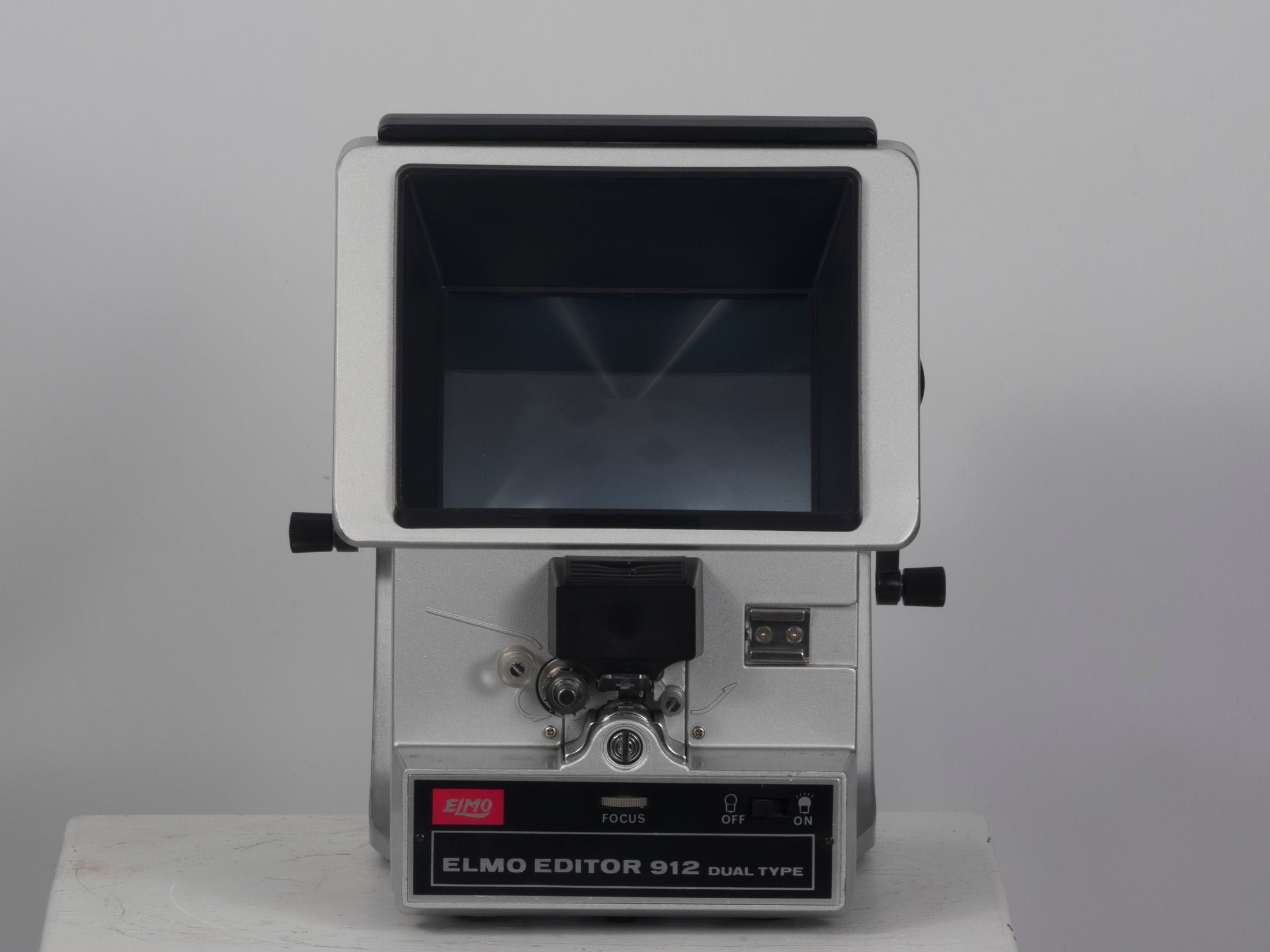 Elmo Editor 912 Dual Type Super 8 and 8mm viewer/editor – New Wave Pool