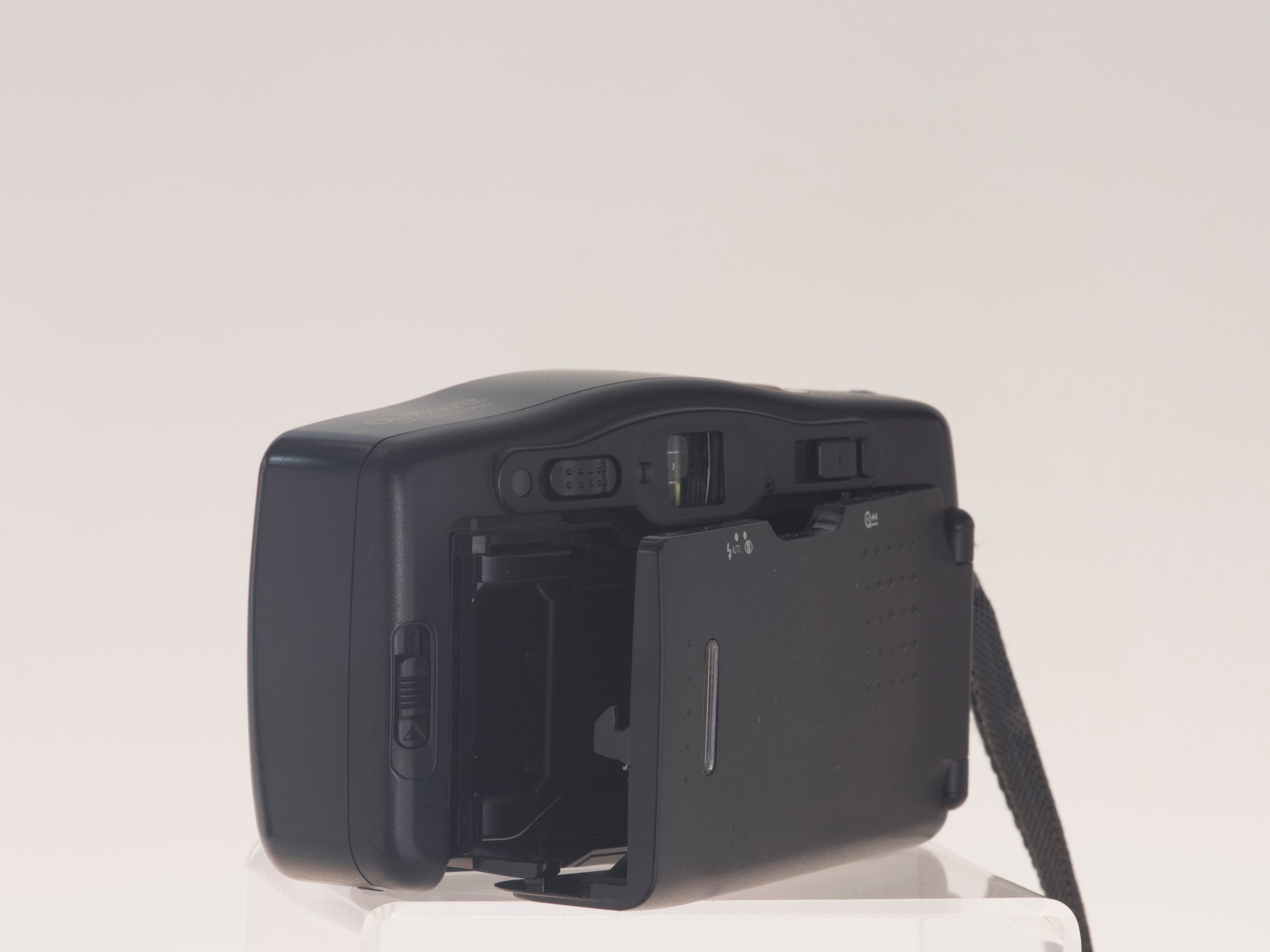 Fuji DL-95 35mm film camera – New Wave Pool