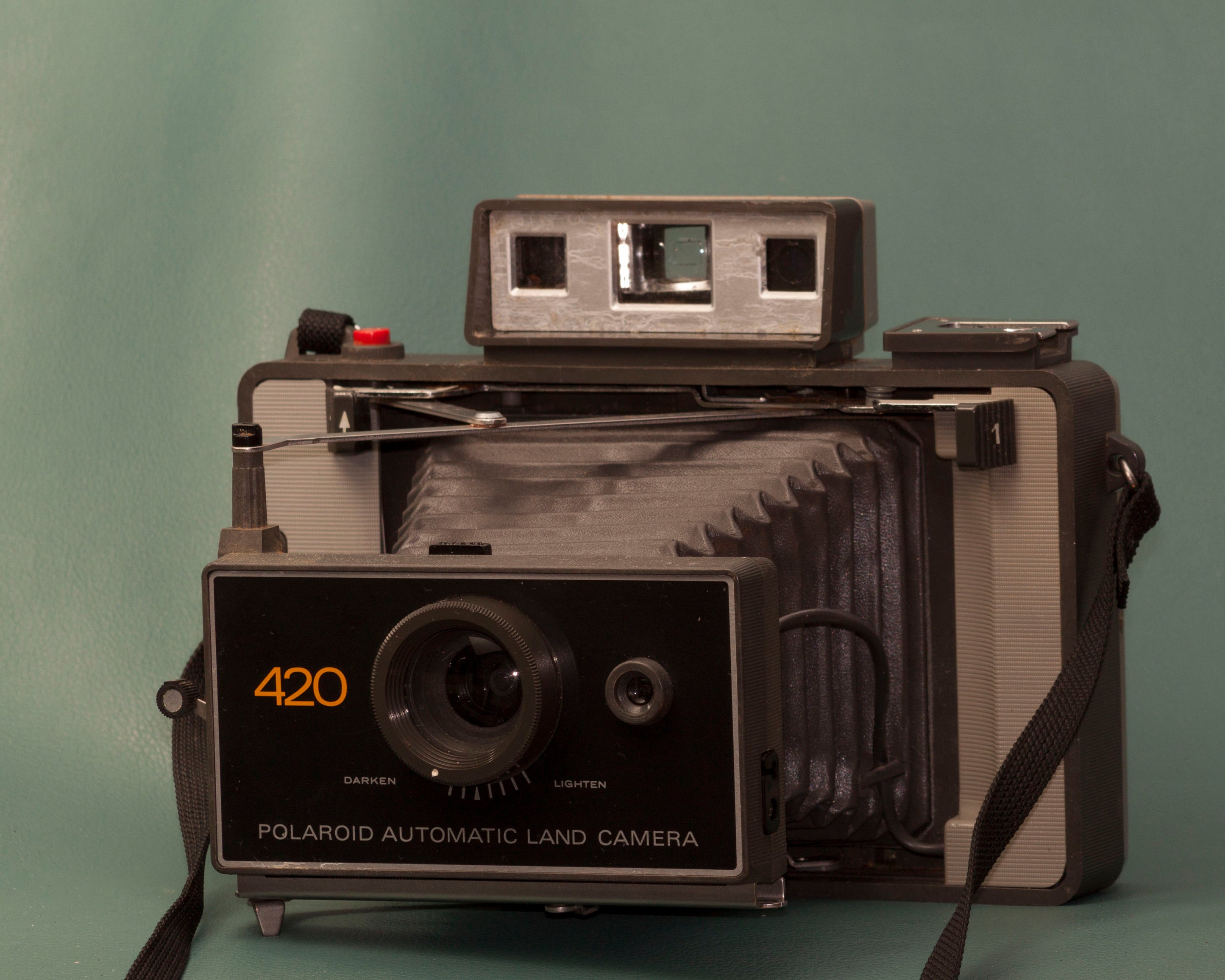 Polaroid 420 Land Camera – New Wave Pool