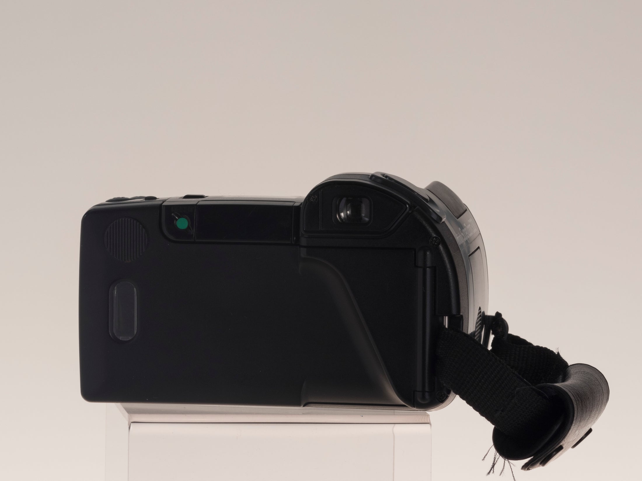 Olympus Superzoom AZ300 35mm film camera – New Wave Pool