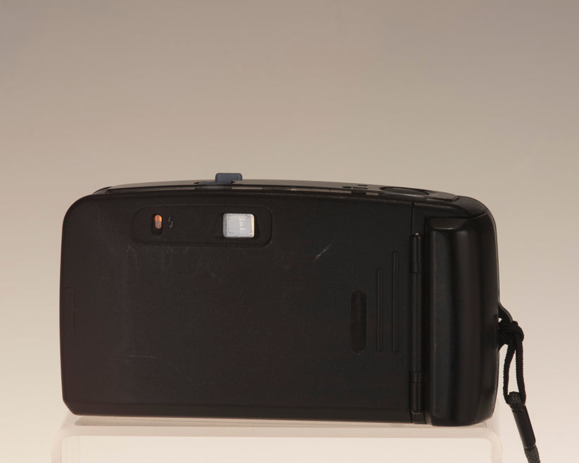 Ricoh AF-77 35mm camera – New Wave Pool